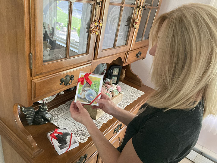 Alpena-area woman cares for, photographs squirrels | News, Sports, Jobs ...